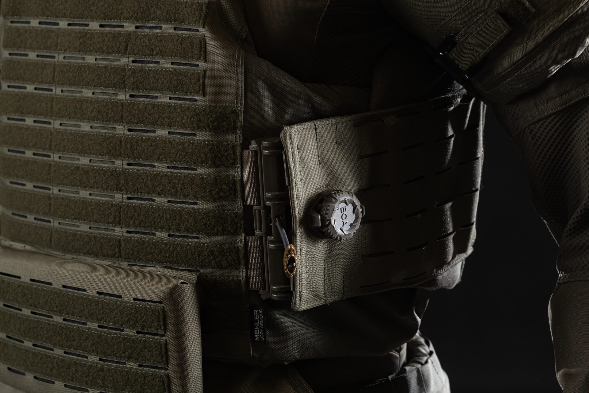 Focus on plate carriers: ballistic protection meets modularity | Mehler ...